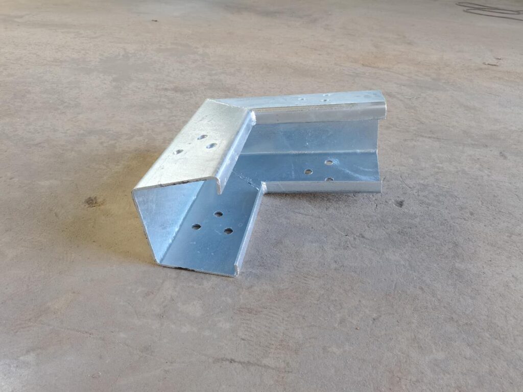 OBB External 90 degree Corner galvanised | Armco Direct